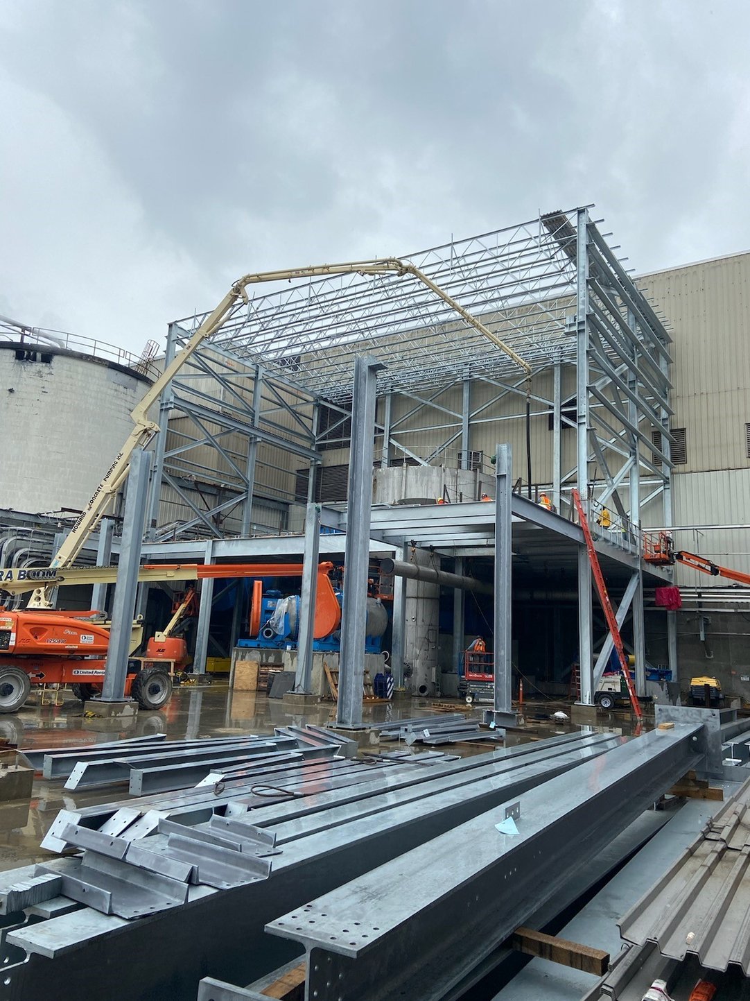 D&Z Safely Completes New Building Erection at West Virginia Paper Mill